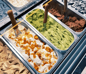 10 Different Types of Ice Cream (With Pictures & Flavors)